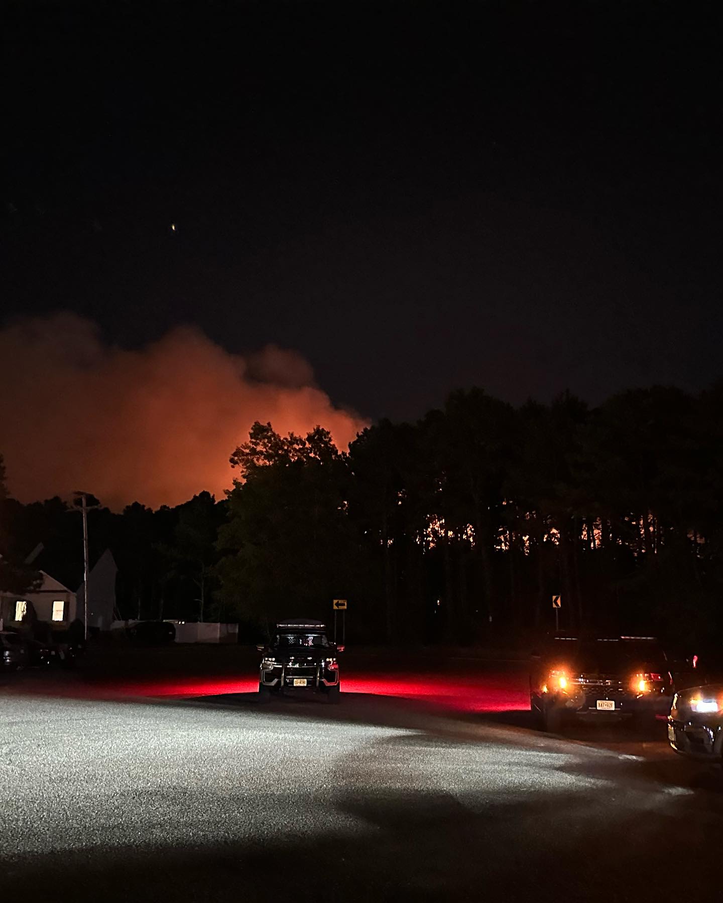 Firefighters Battle Large Brush Fire in Ocean County - TomsRiver.org